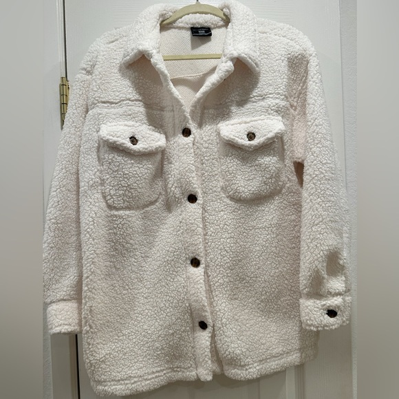 32 Degrees | Jackets & Coats | 32 Degrees Heat White Shacket | Poshmark